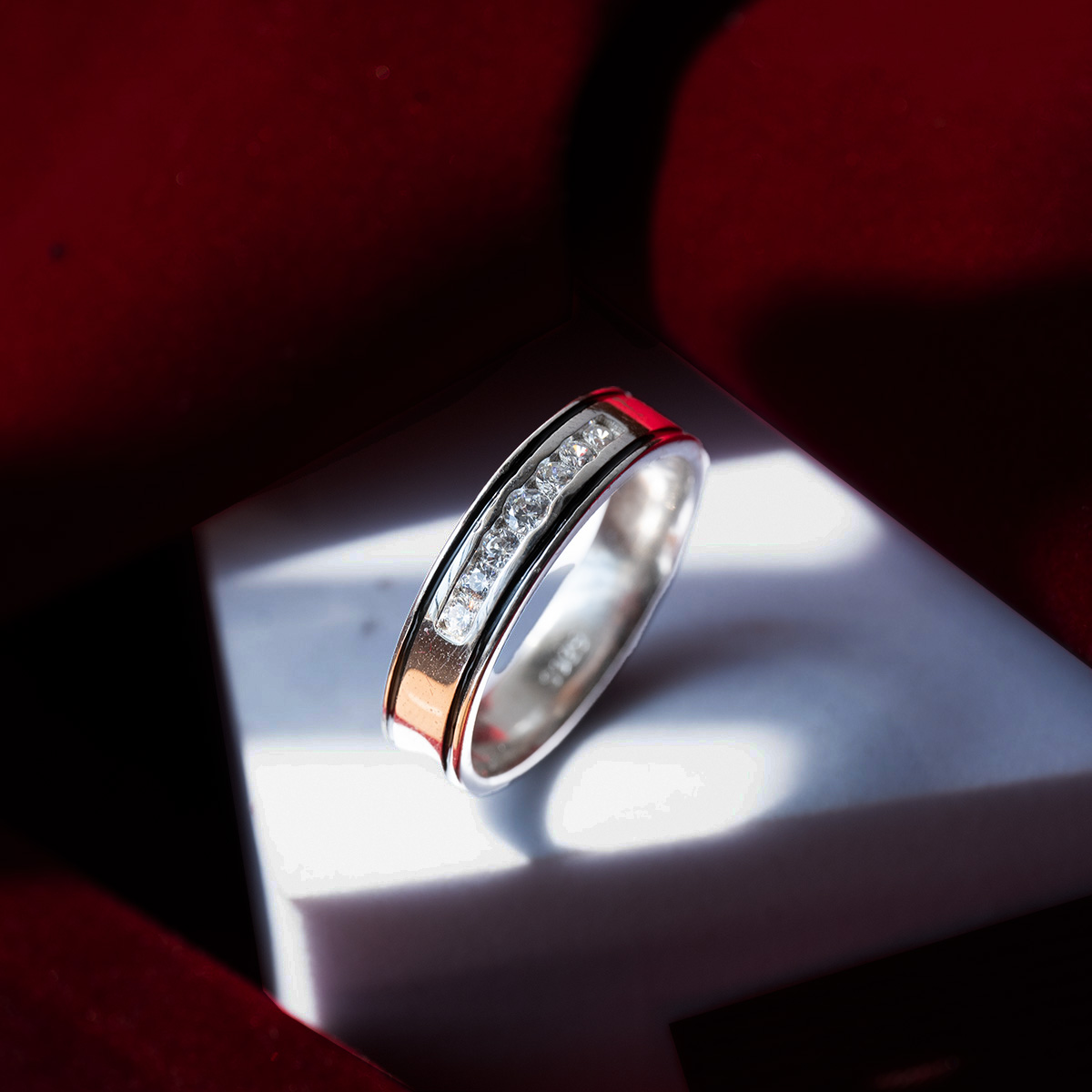 Valor Men's Silver Fixed Size Ring